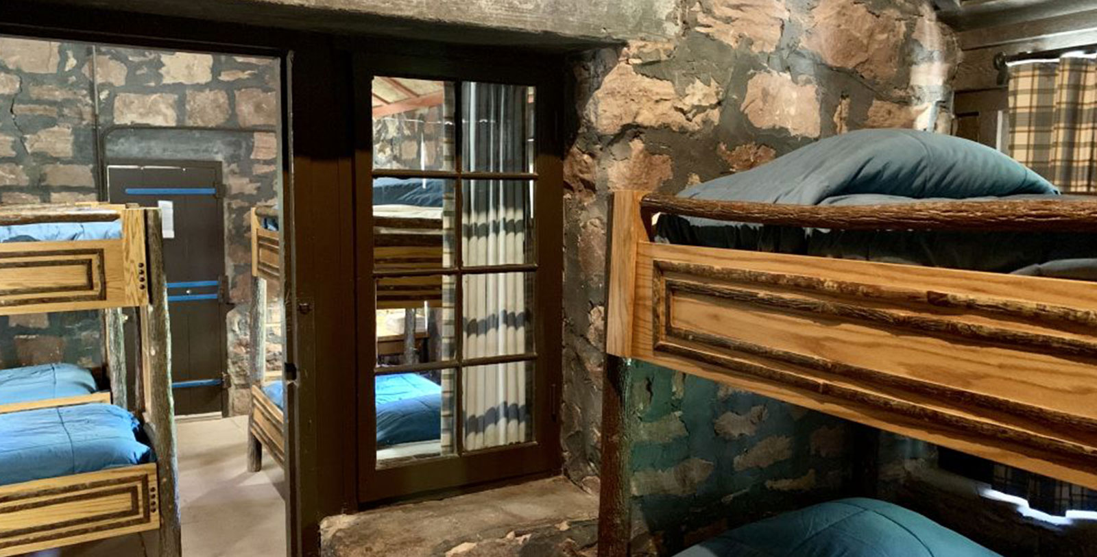 Hotel Accommodations in Grand Canyon, Arizona - Phantom Ranch